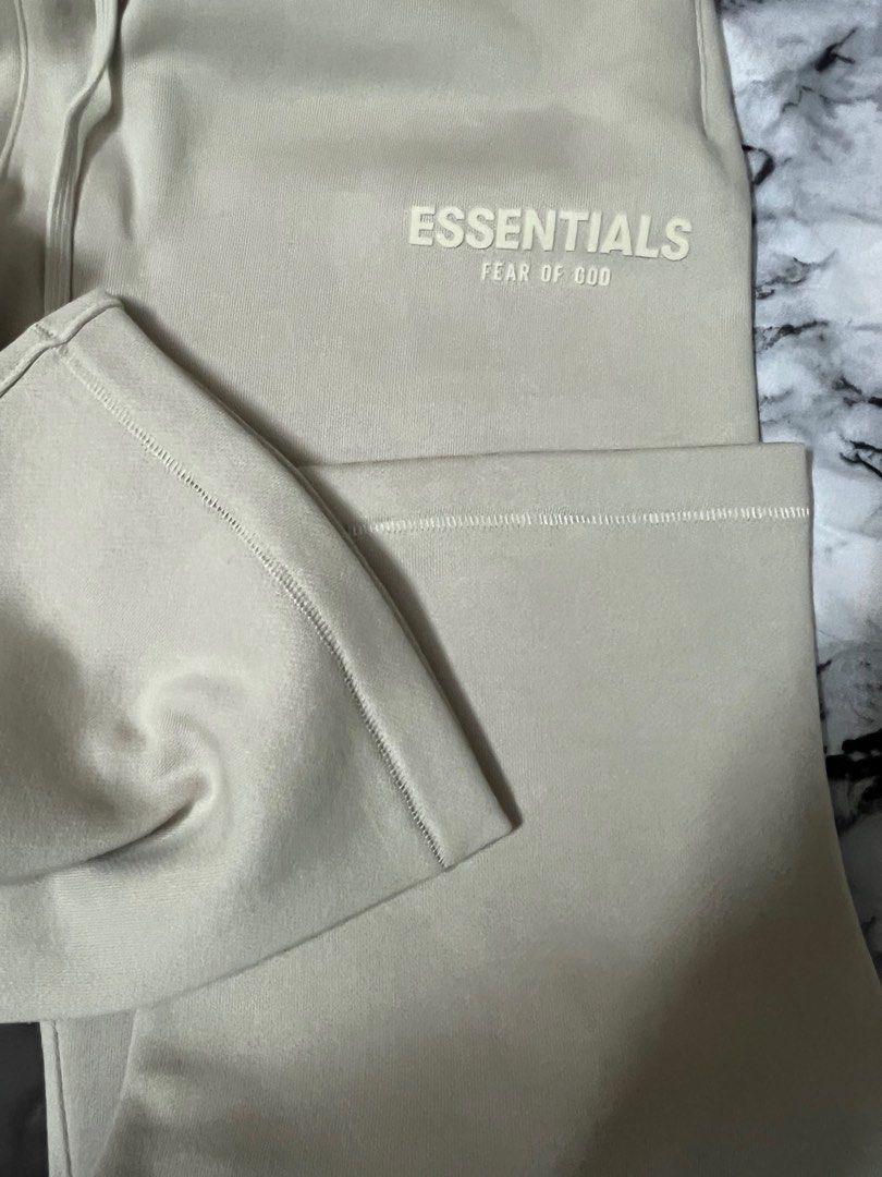 Fear of God Essentials relaxed sweat pants, Men's Fashion, Bottoms ...