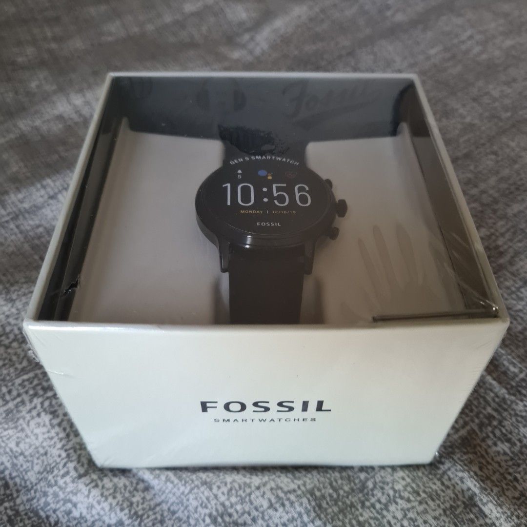 Fossil Gen 5 Smartwatch The Carlyle HR Black Silicone, Mobile Phones ...