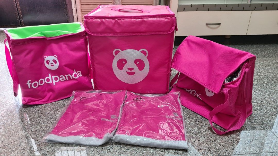 [FULL SET] Food Panda delivery bag, Everything Else on Carousell