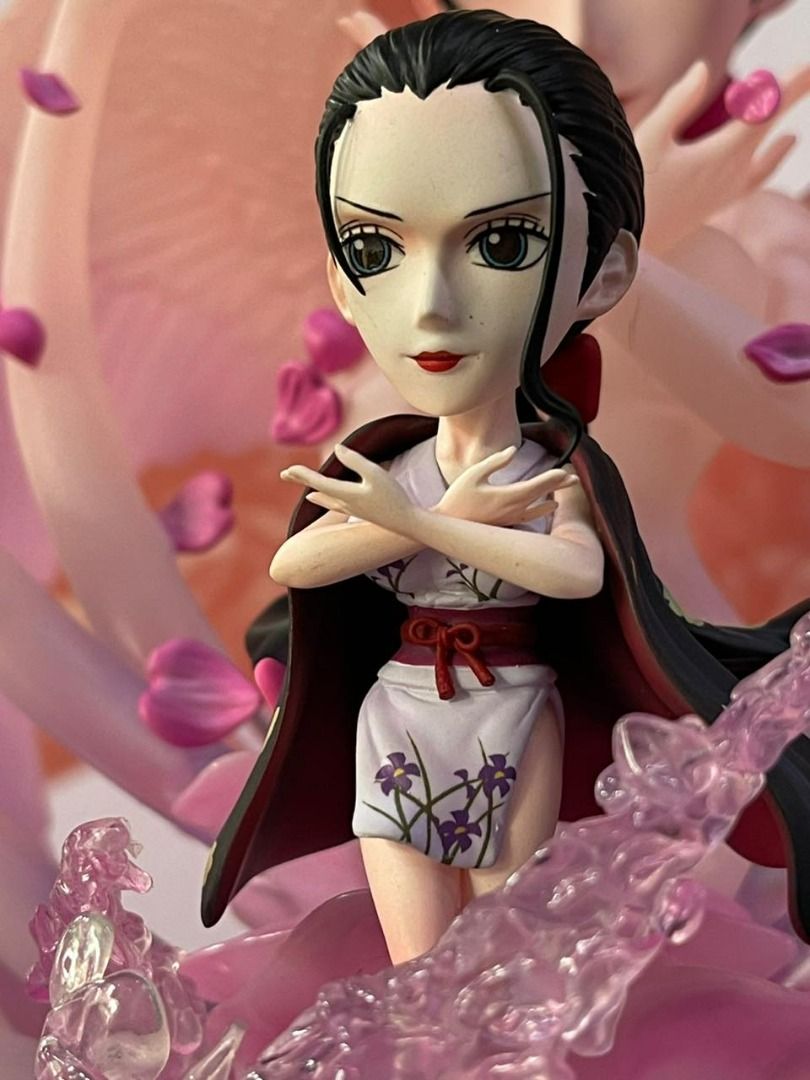 G5 Studio - WCF Ghost Island Series- Nico Robin, Hobbies & Toys, Toys & Games on Carousell