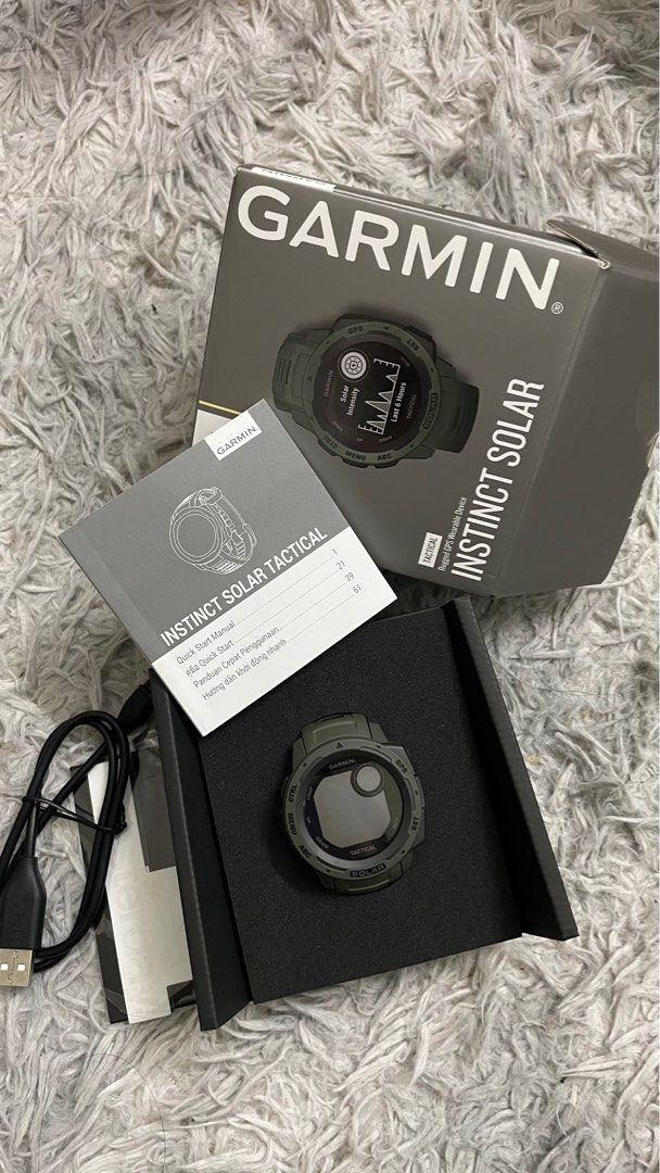 Garmin Original, Men's Fashion, Watches & Accessories, Watches on Carousell