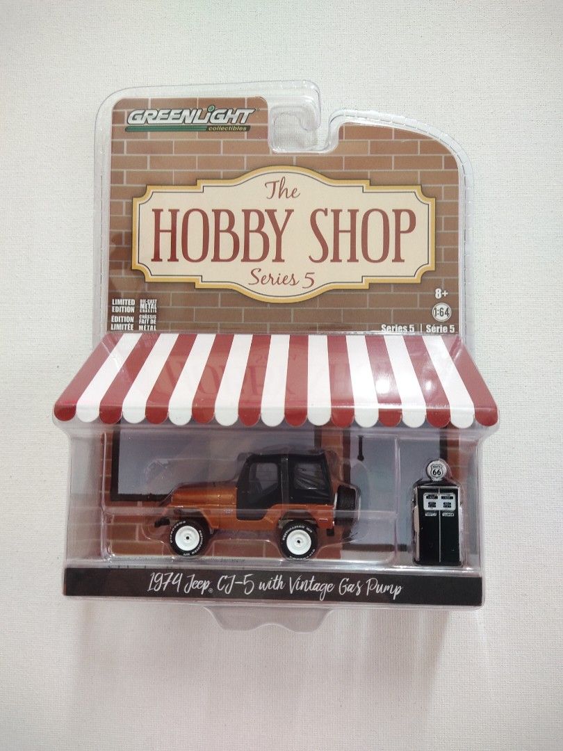 Greenlight 1974 Jeep CJ-5 with Vintage Gas Pump, Hobbies & Toys, Toys ...