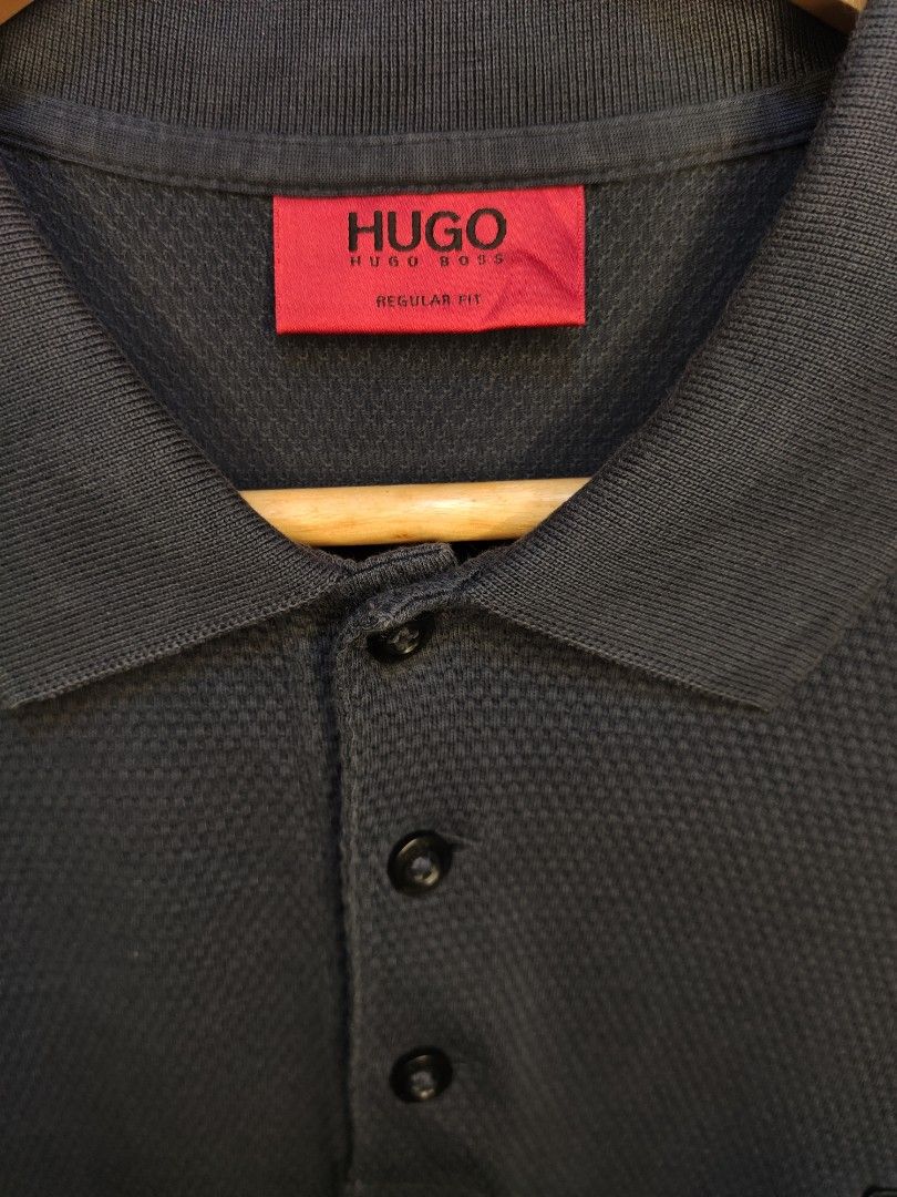 HUGO BOSS ASH GREY PATCH LOGO, Men's Fashion, Tops & Sets, Tshirts ...