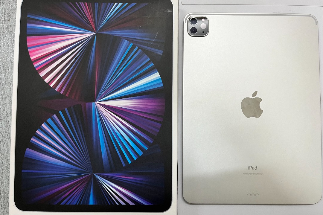 iPad Pro M1 128GB Full set Wifi, Computers & Tech, Laptops & Notebooks on Carousell