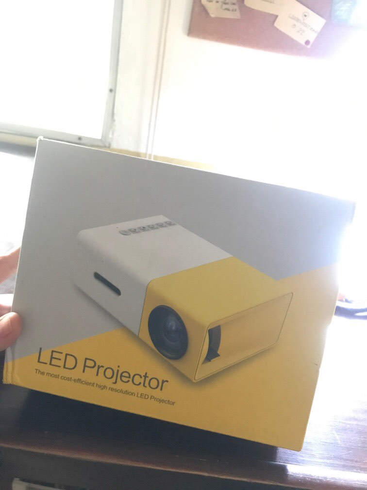 LED mini Projector + HDMI cable, TV & Home Appliances, TV ...