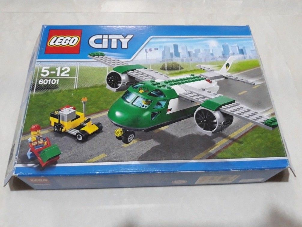 Lego 60128 Police Pursuit & Lego 60101 Airport Cargo Plane, Hobbies ...