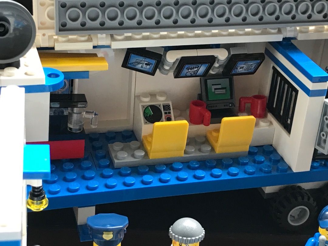 LEGO City Mobile Police Unit 60044, Hobbies & Toys, Toys & Games on ...