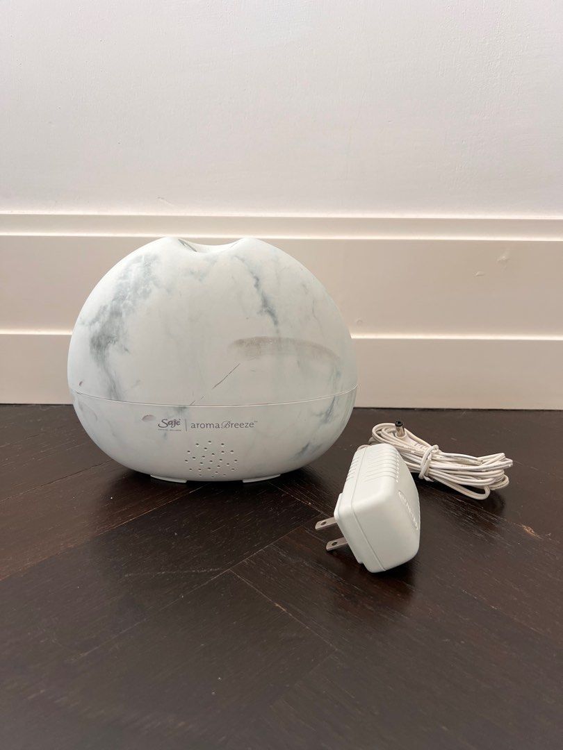 Limited Edition Saje AromaBreeze Diffuser, 家庭電器, 空氣清新機及抽濕機 - Carousell