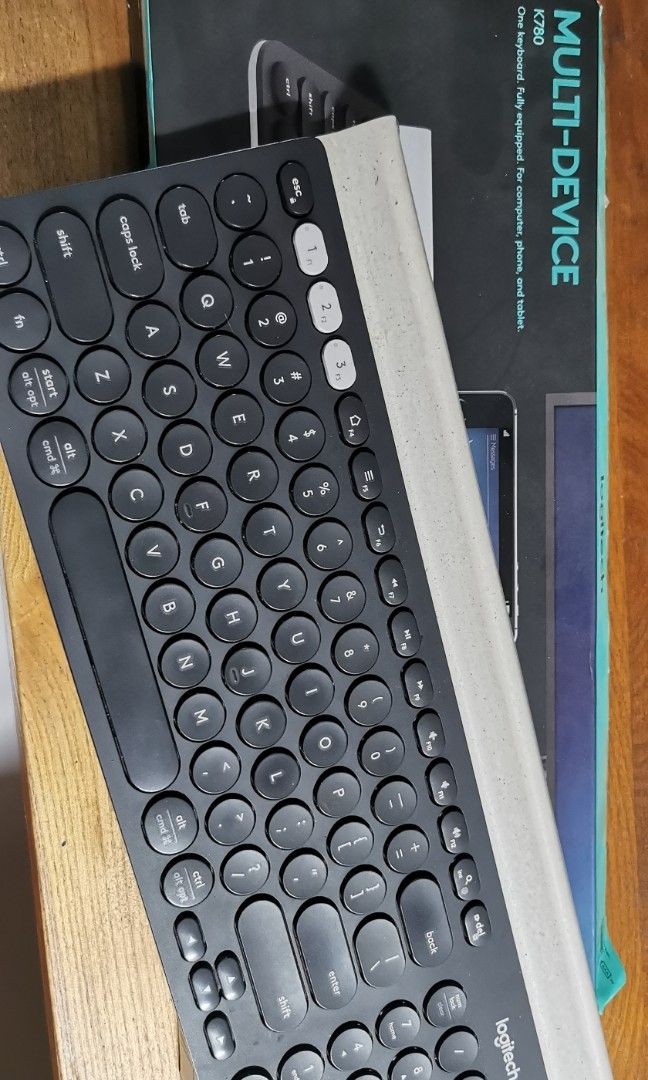 Logitech k780 milti devices wireless keyboard, Computers & Tech, Parts & Accessories, Computer ...