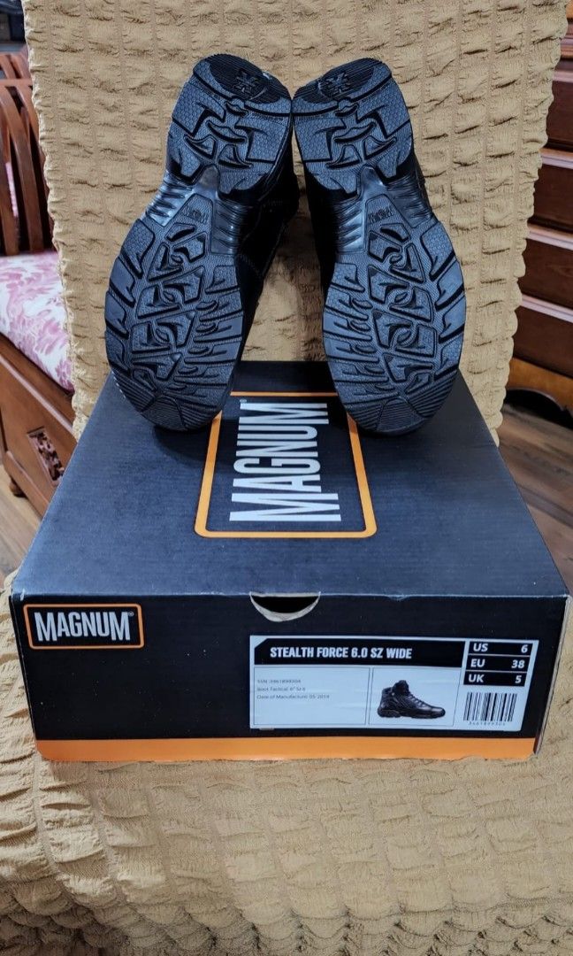 Magnum Boots, Men's Fashion, Footwear, Boots on Carousell