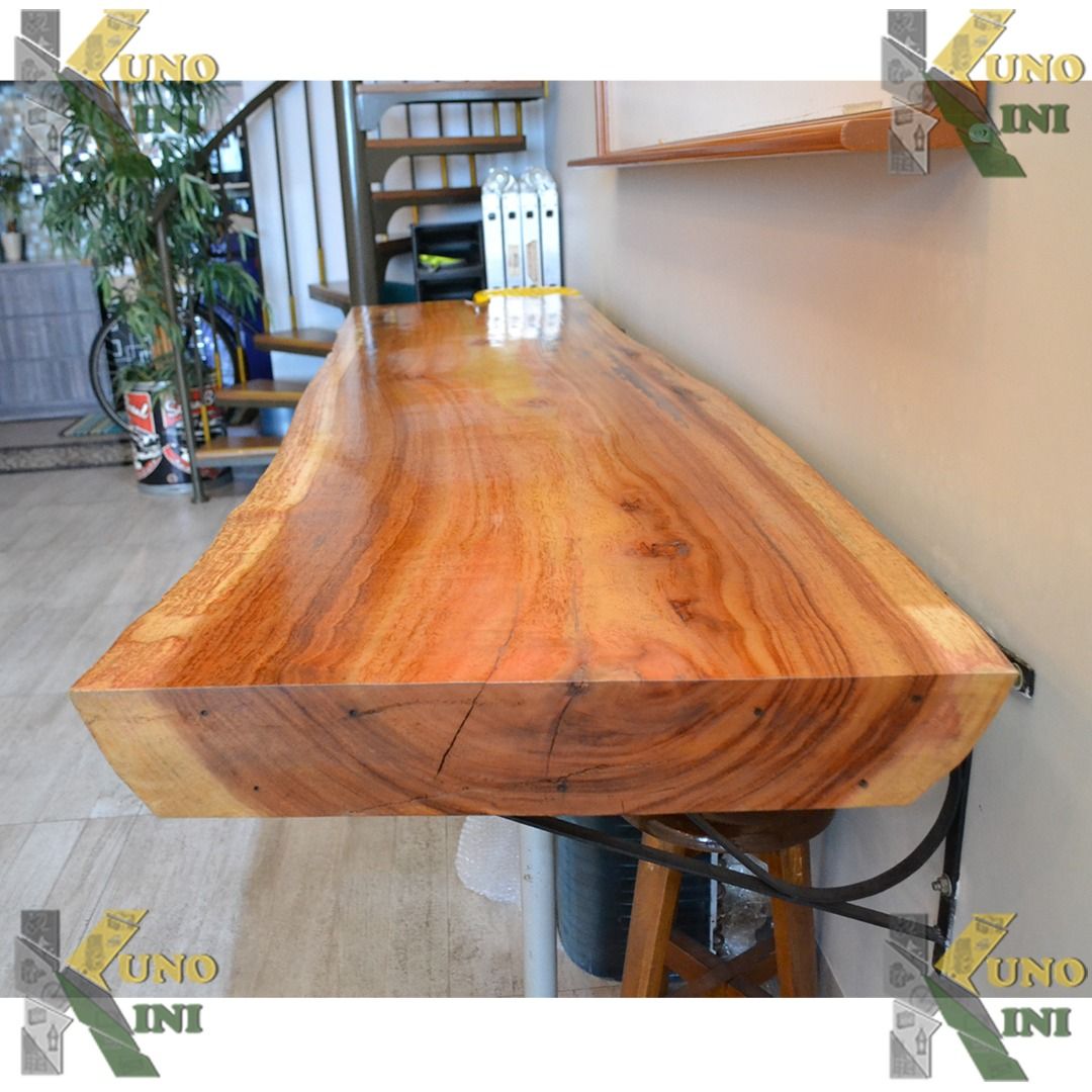 MEJA KAYU ANTIK, Antik, Pajangan di Carousell