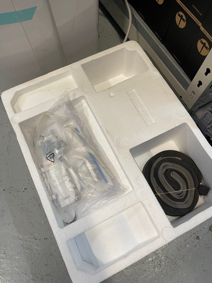 MIDEA MPPT-12CRN7 PORTABLE AIRCON Display Set $450 Delivery add $20, TV ...