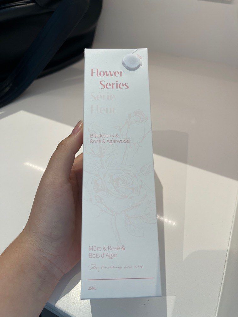 Miniso Flower Series Reed Diffuser - Blackberry & Rose & Agarwood ...