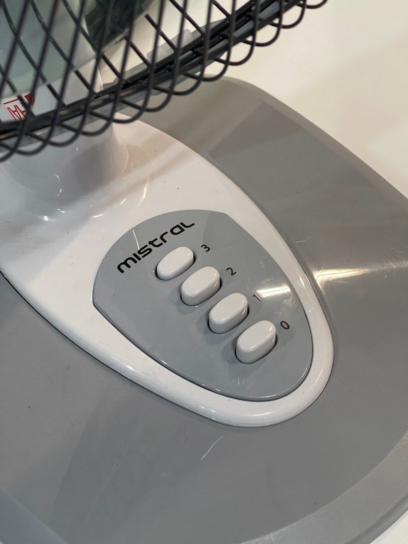 MISTRAL 16 Inch Table Fan, MTF1617SE Display Set $30, Furniture & Home ...