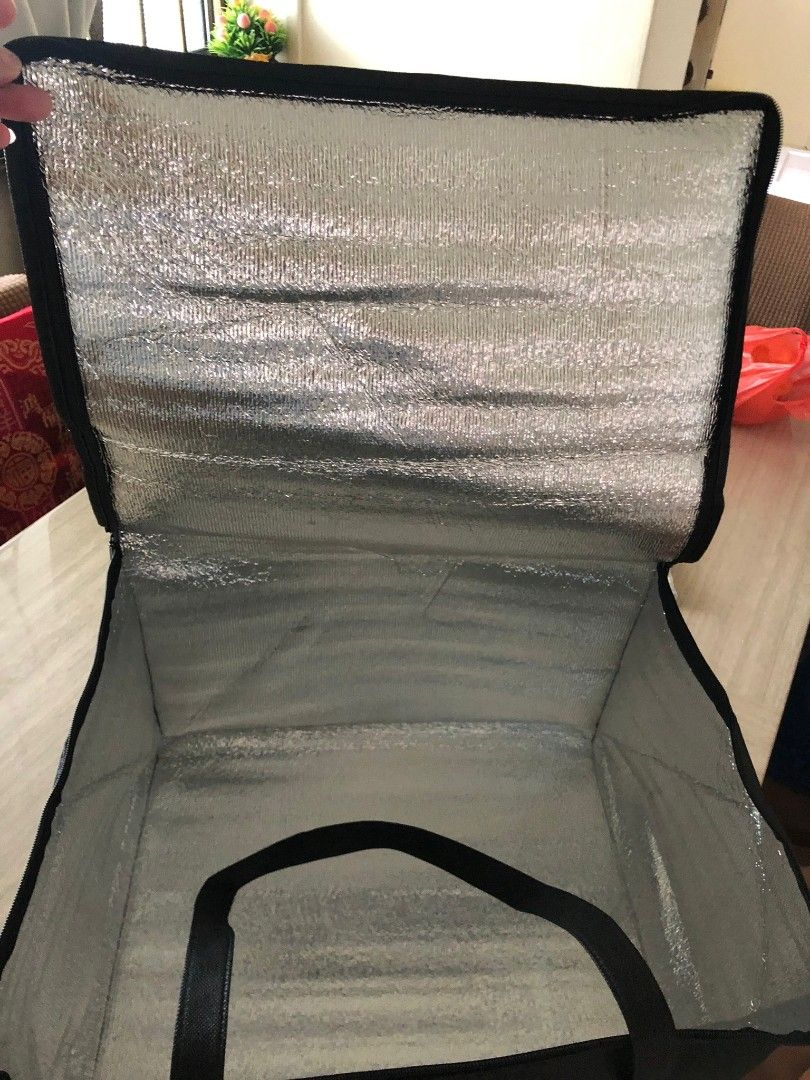 New Big Cooler Bag Black and with Zip, Food & Drinks, Gift Baskets ...