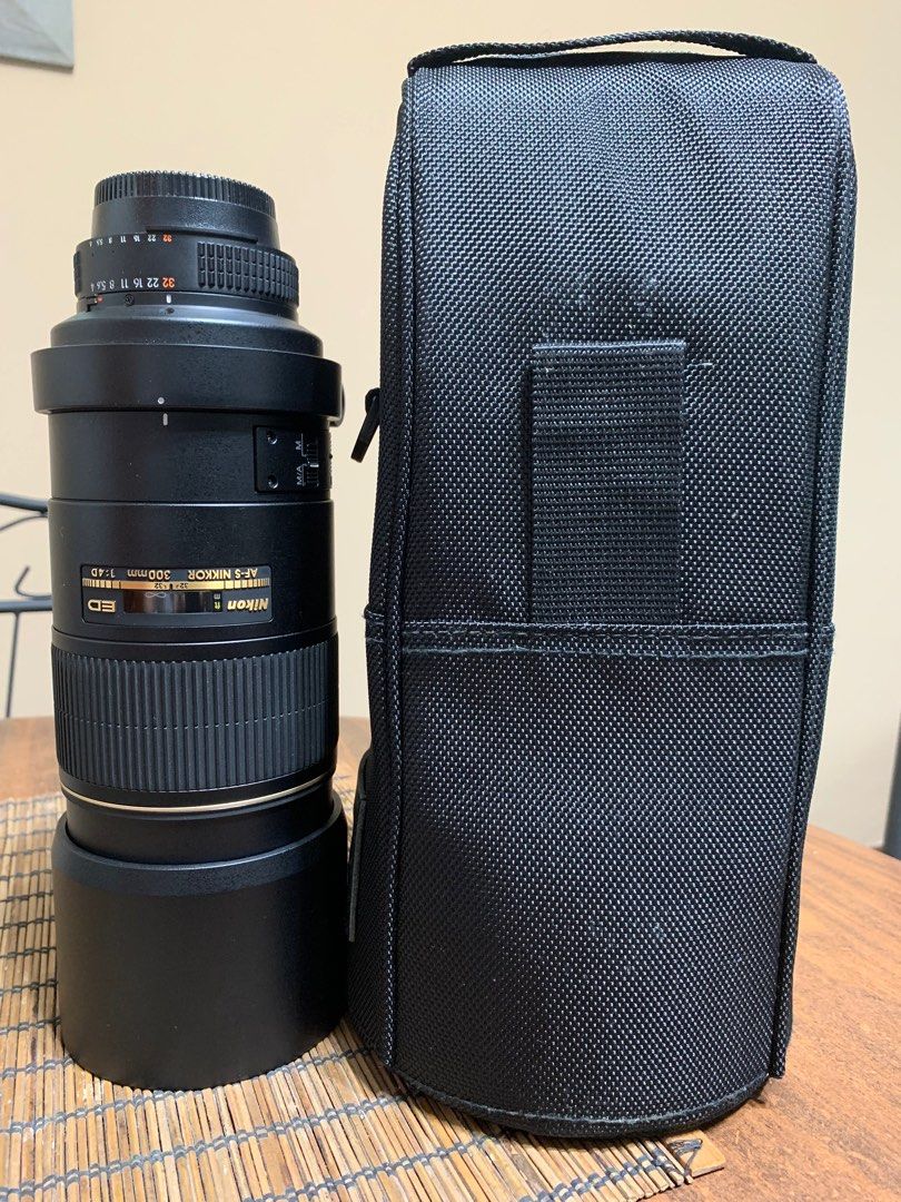 Nikon 300mm f/4 D prime lens, Photography, Lens & Kits on Carousell