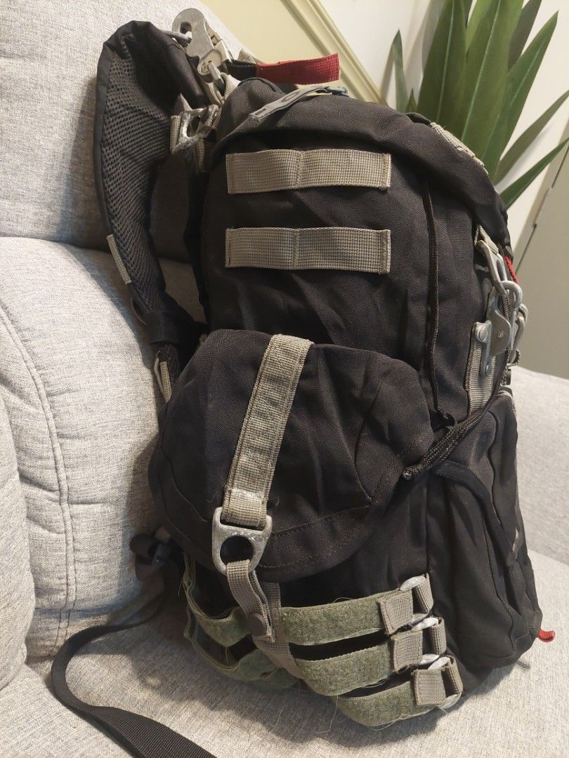 Oakley AP 1.0 Tactical Field Backpack, Men's Fashion, Bags, Backpacks ...