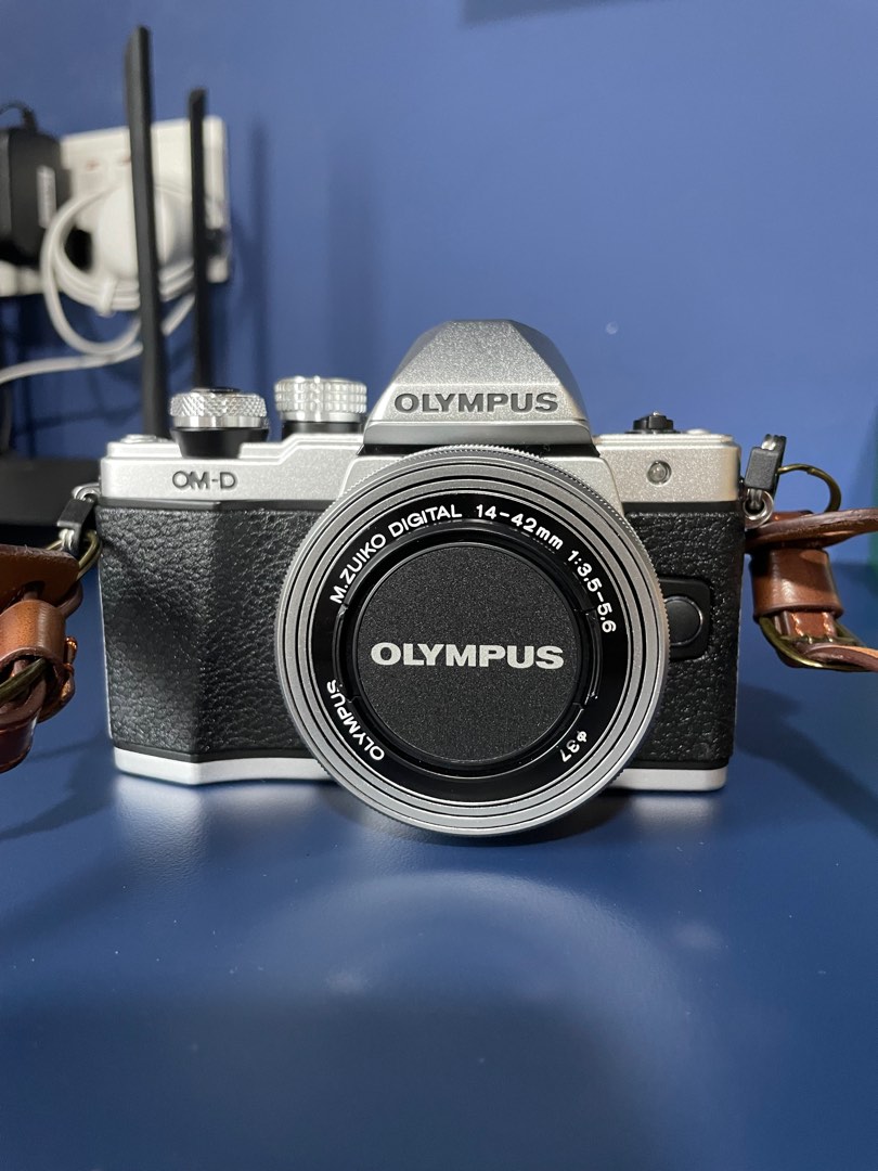 Olympus EMD-10 Mark 2, Photography, Cameras on Carousell