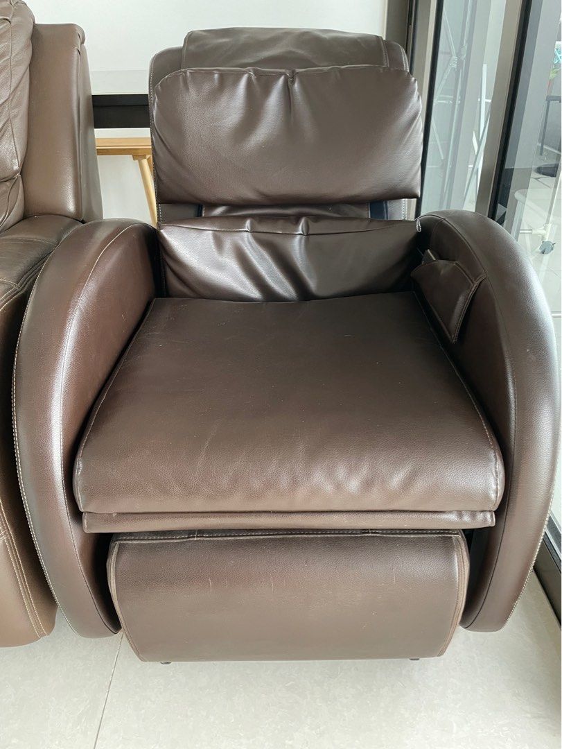 OSIM uDiva Classic Massage Chair (OS-856), Furniture & Home Living ...
