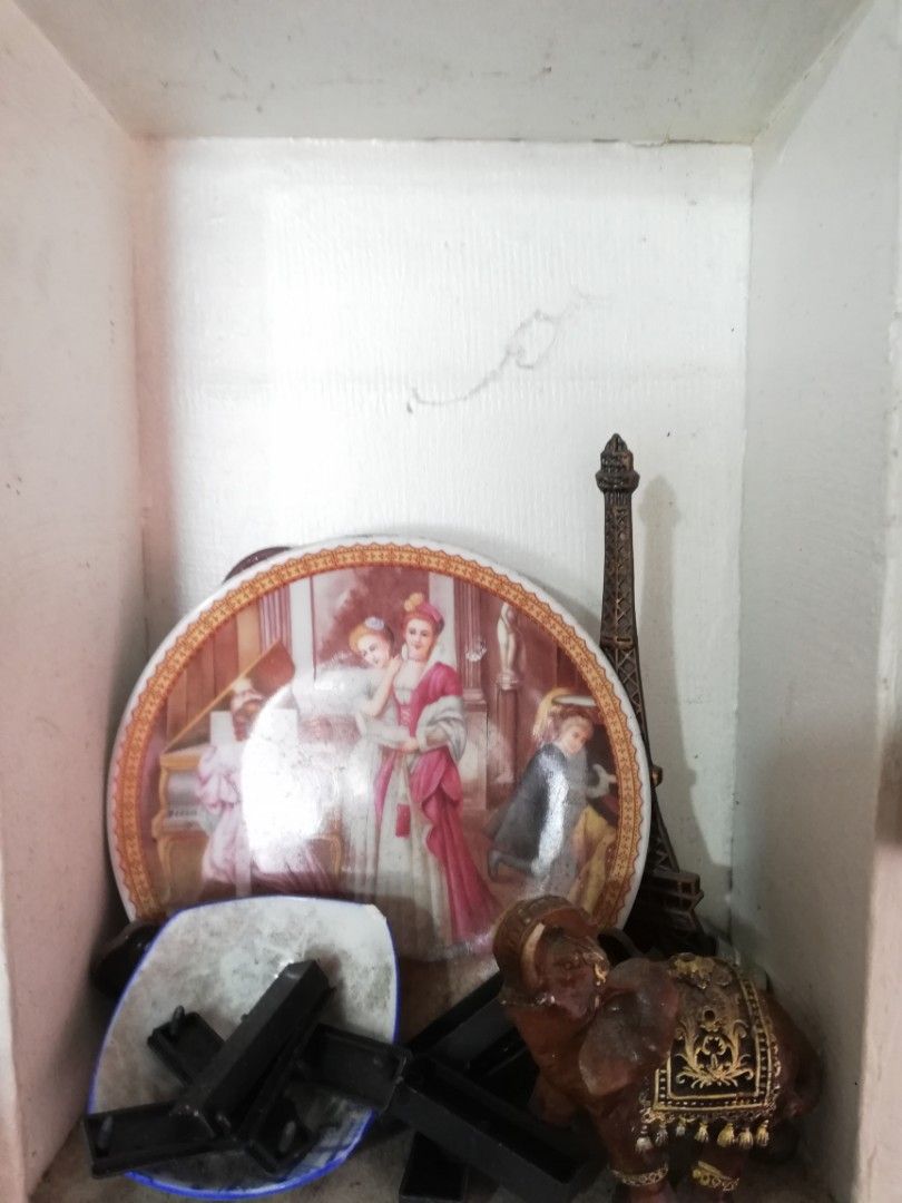 Palamuti sa bahay pan display, Furniture & Home Living, Home Decor ...