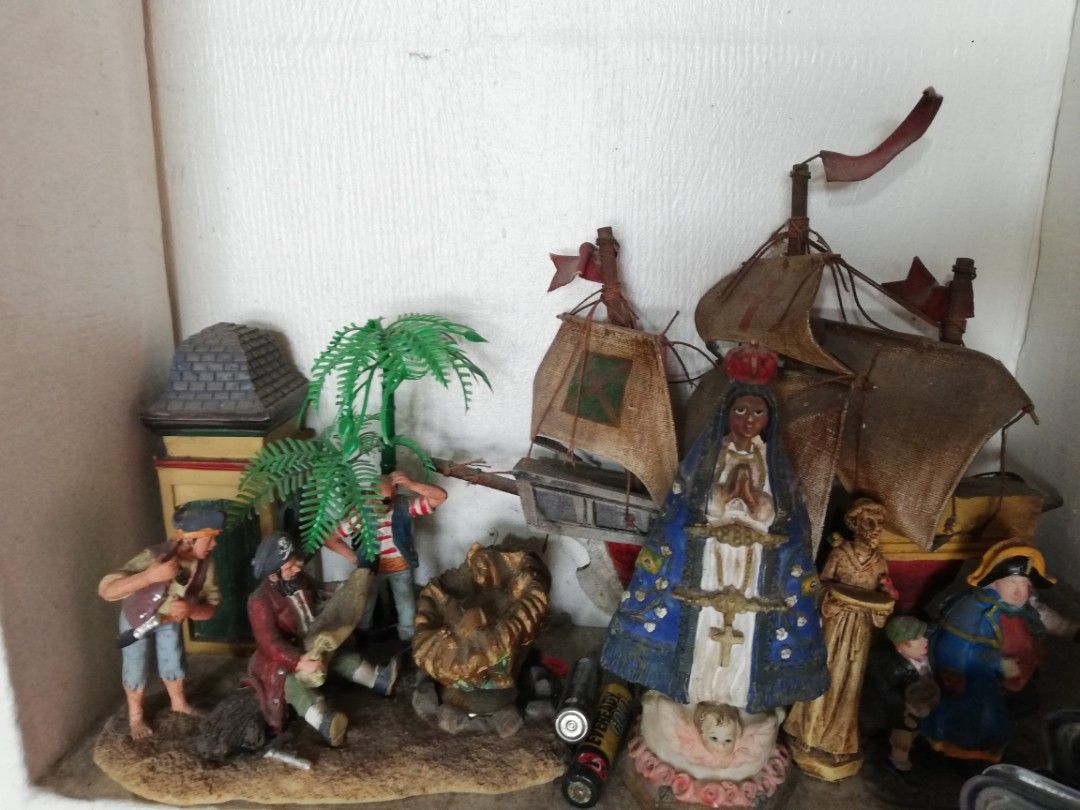 Palamuti Sa Bahay Pan Display Furniture And Home Living Home Decor Wall Decor On Carousell