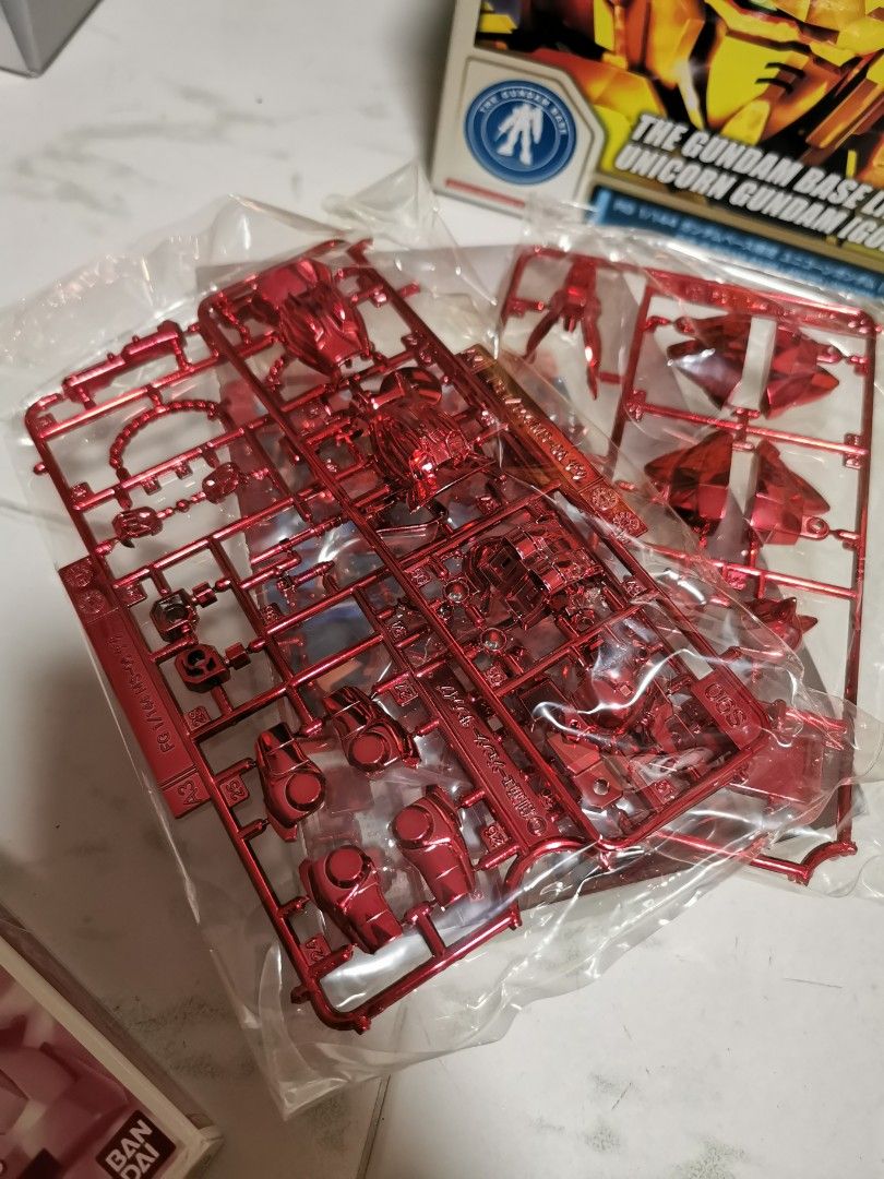 Rare Gundam X Dengeki Hobby 2th Year Anniversary - Char Zaku II Red ...