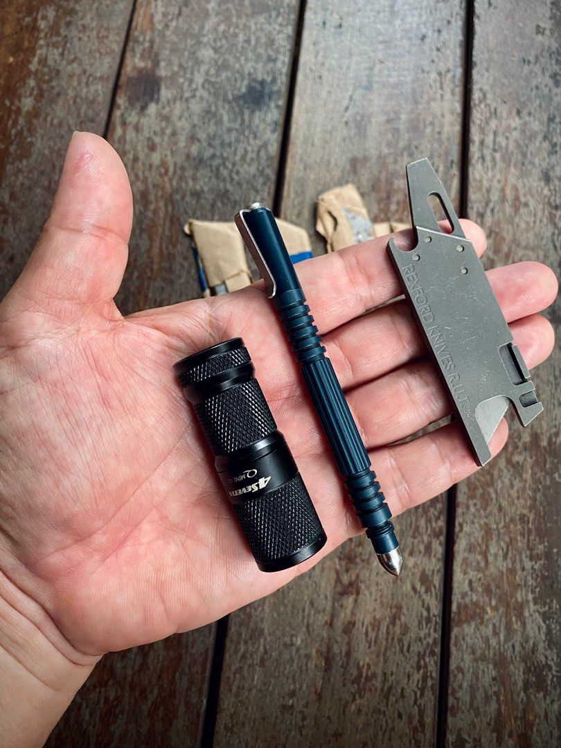 Rare Rexford RUT, Hinderer Pen combo FREE 4SEVENS MINI 180L FLASHLIGHT ...