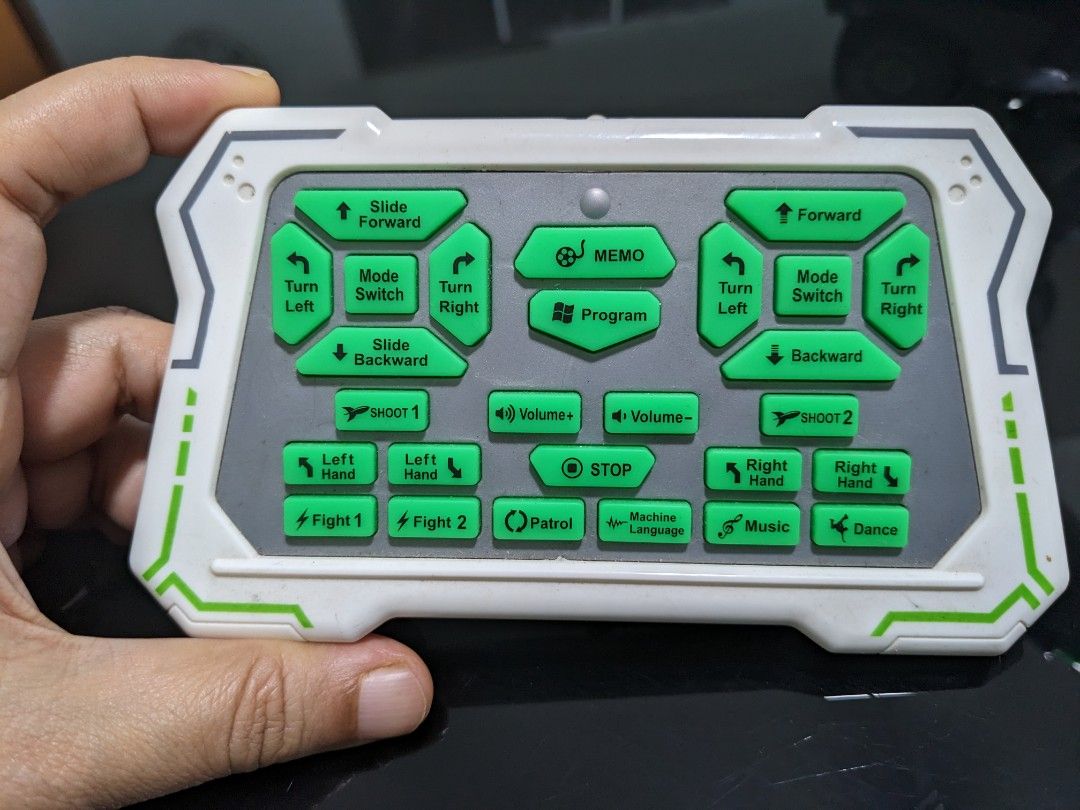 RoboCop - programmable, walking,singing, dancing, fighting robot ...