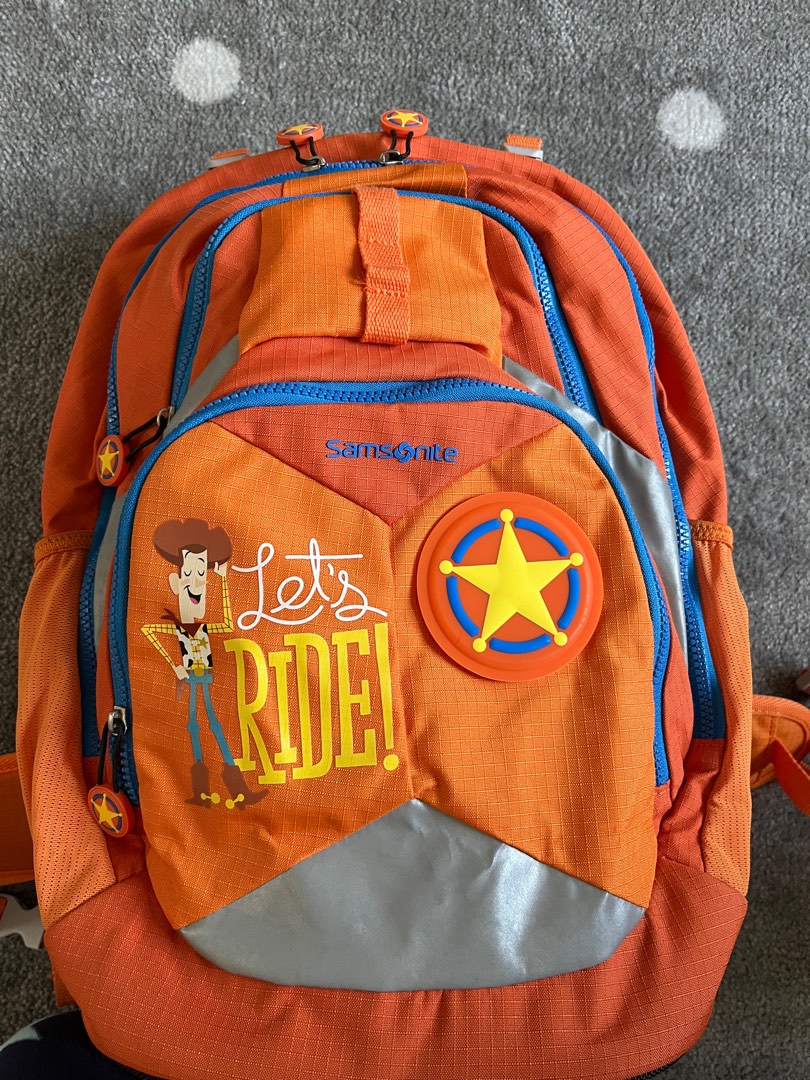 Samsonite kids backpack, 其他, 其他 - Carousell