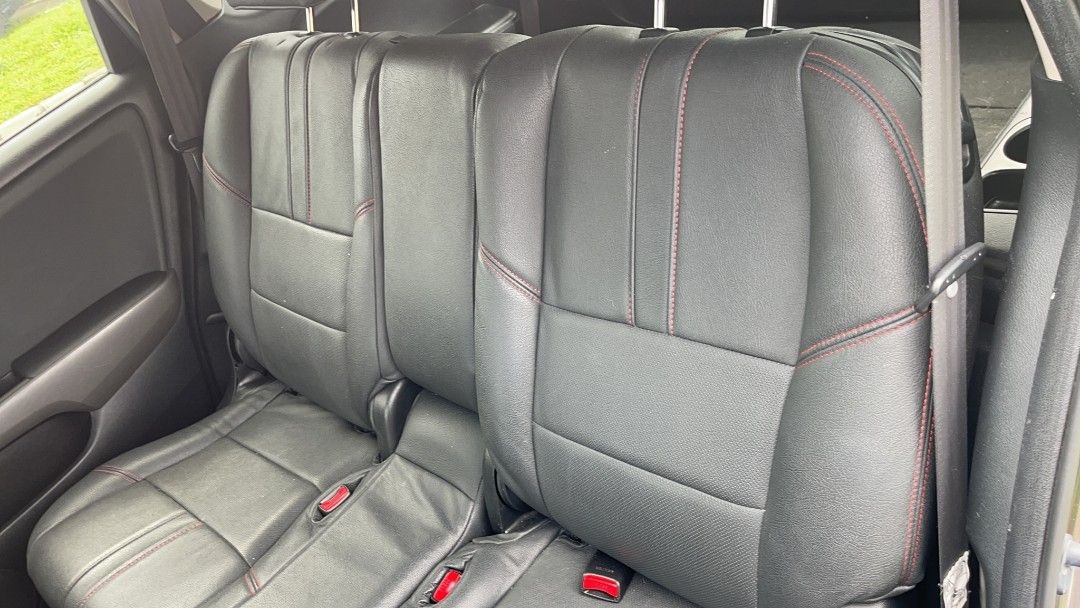 Selling all parts of Honda Stream. Seat, full set, $400, include labour ...