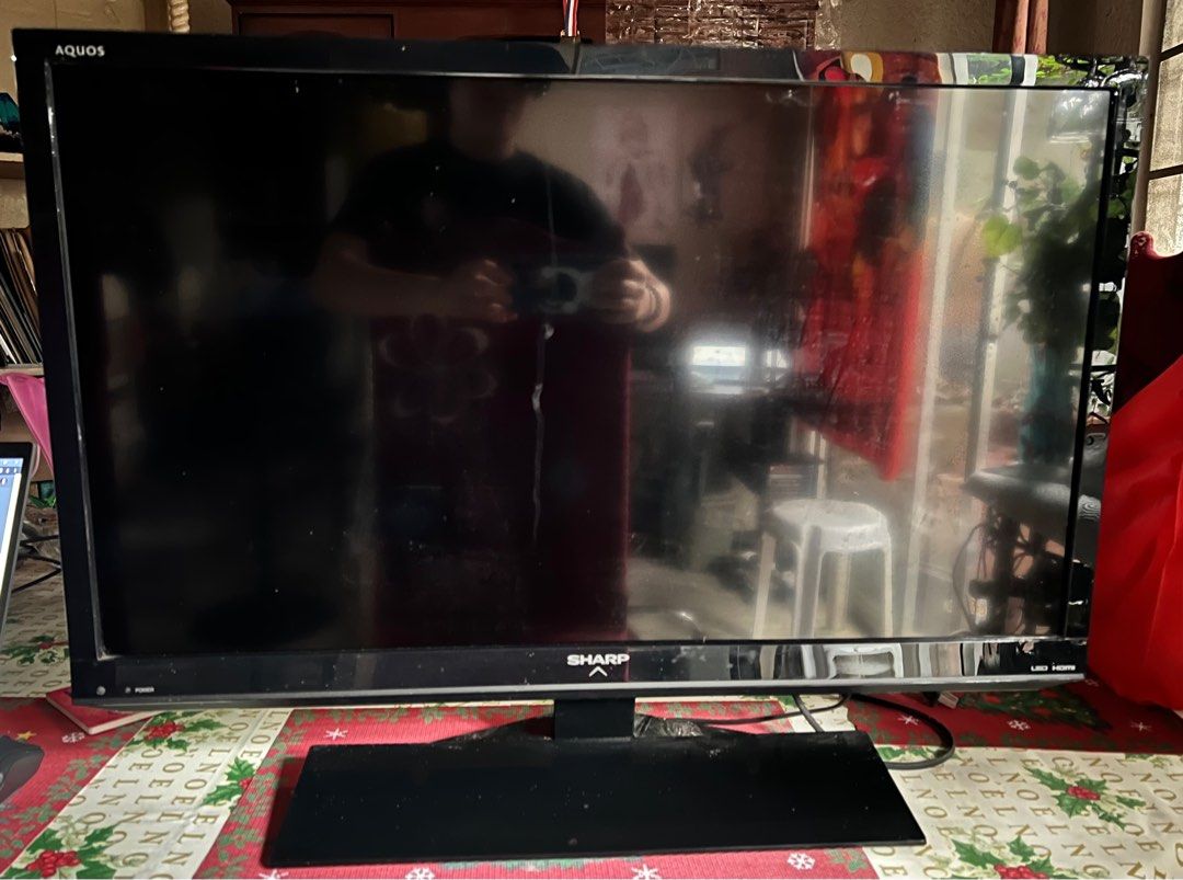 Sharp LED TV, TV & Home Appliances, TV & Entertainment, TV on Carousell