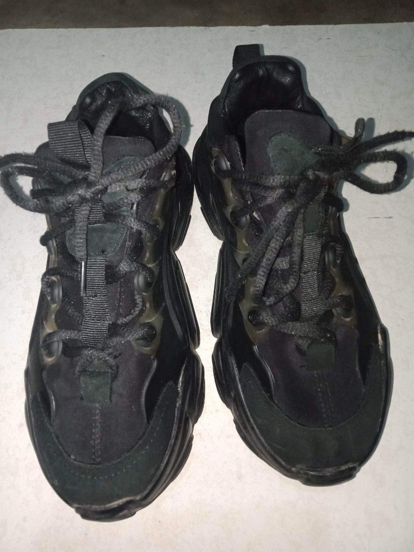 Shougo bulky shoes, Women's Fashion, Footwear, Sneakers on Carousell