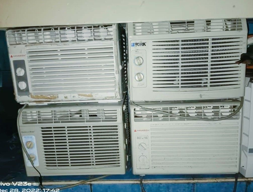 Small-room WINDOW-TYPE aircons, TV & Home Appliances, Air Conditioning ...