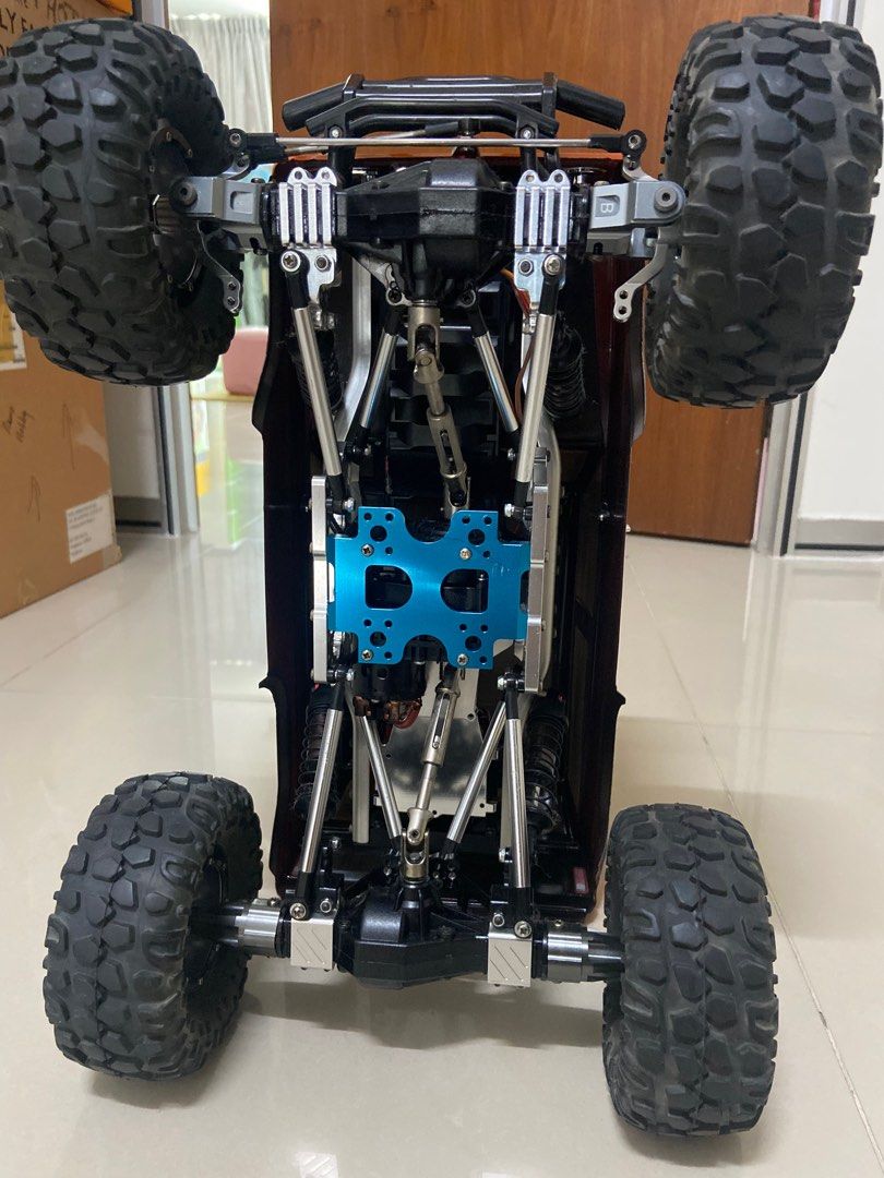 Tamiya CR01 Bronco RC Crawler, Hobbies & Toys, Toys & Games on Carousell