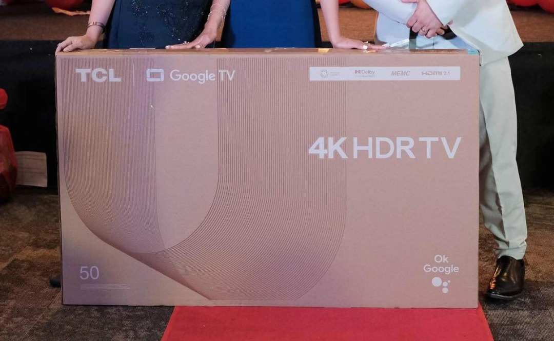 TCL 50" UHD GOOGLE TV, Furniture & Home Living, Home Improvement ...