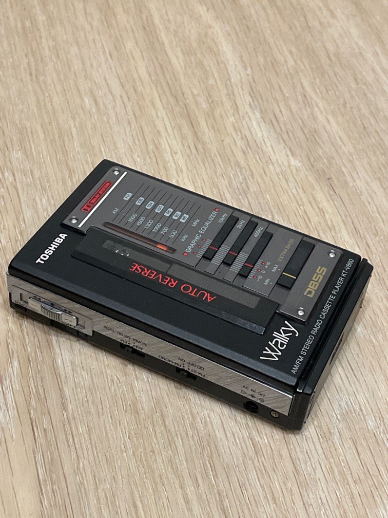 Vintage Toshiba Walkman KT-V860, Audio, Portable Music Players on Carousell