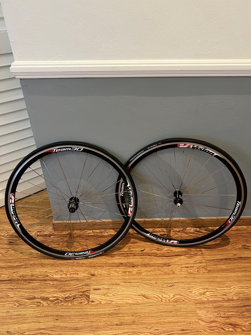Vision team 30 Alloy wheelset, Sports Equipment, Bicycles & Parts ...