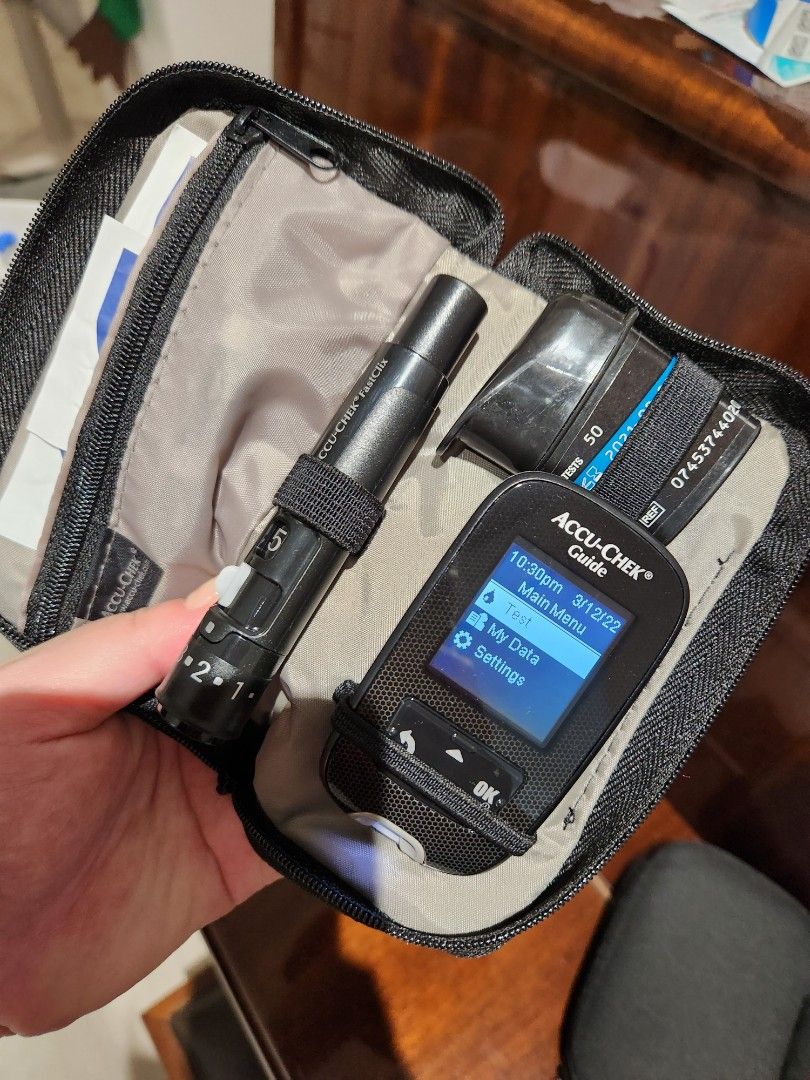 Accu-chek guide blood glucose meter, Health & Nutrition, Medical ...