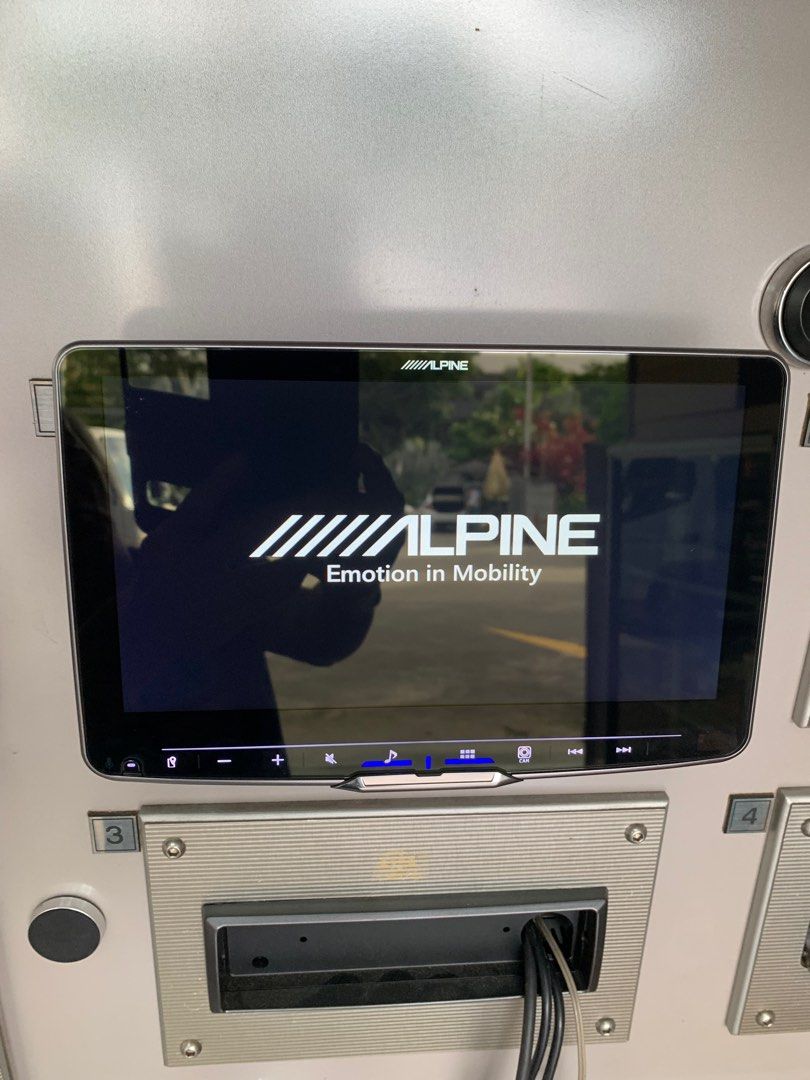 Alpine halo 9 (F309) android auto CarPlay, Car Accessories, Accessories ...