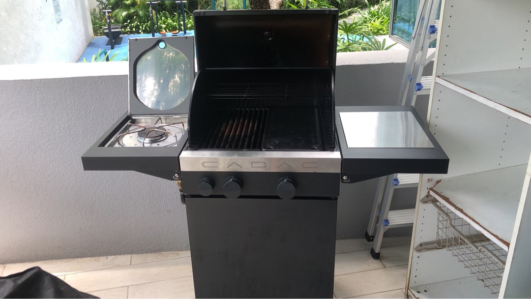 Barbecue in excellent condition with 3 grills, Furniture & Home Living ...