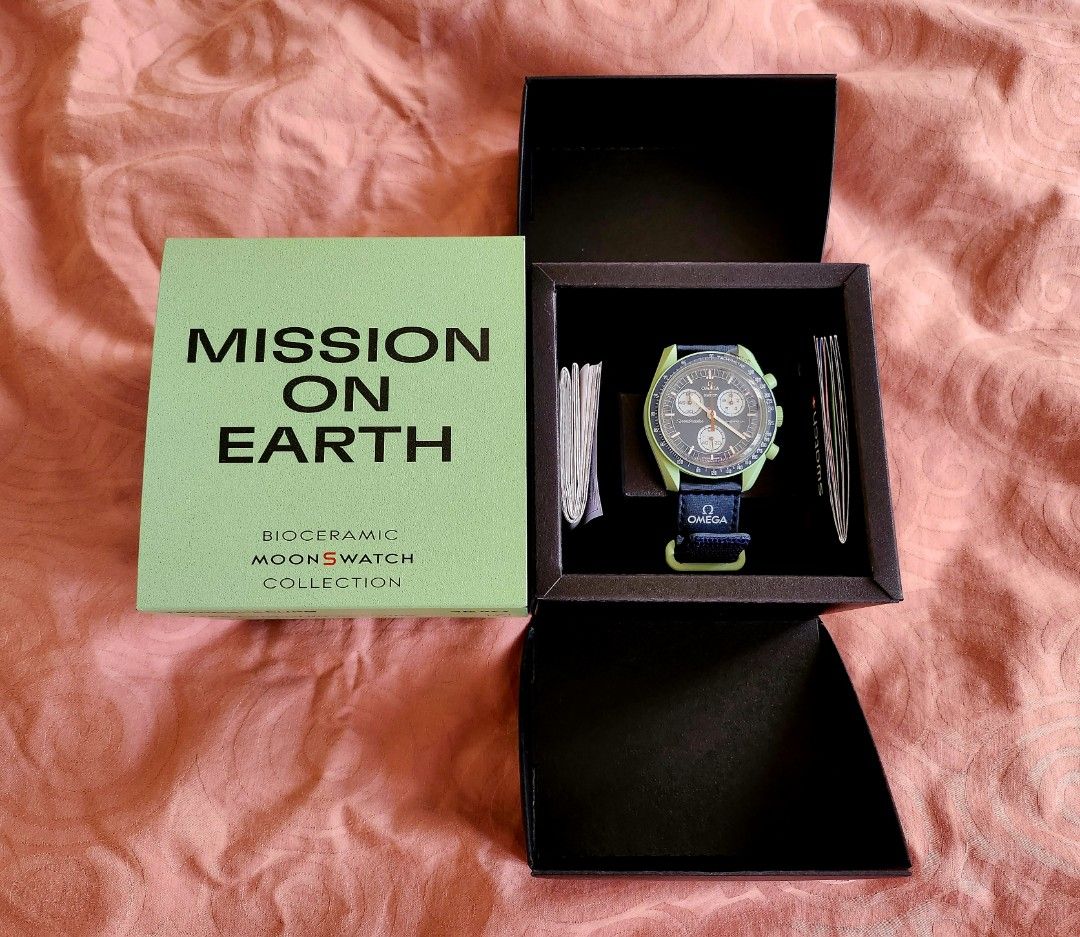 BNIB Swatch x Omega Moonswatch Green x Blue, Men's Fashion, Watches ...