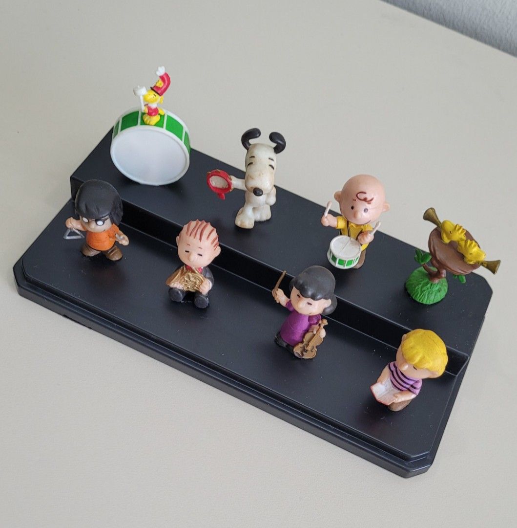 Charlie Brown & Snow White Vintage Collectible Characters, Hobbies ...