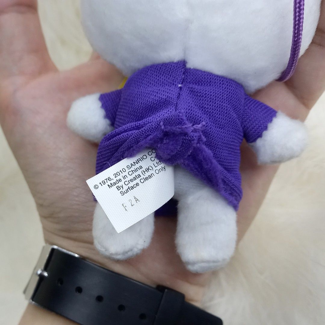 COD HELLO KITTY CHARM, Hobbies & Toys, Toys & Games on Carousell