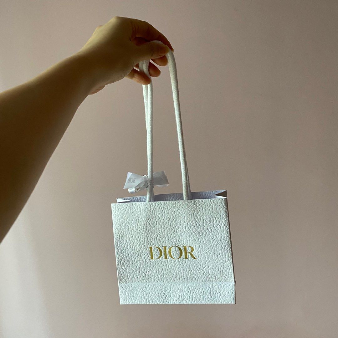 Dior paper carrier- Authentic, Women's Fashion, Jewelry & Organisers ...
