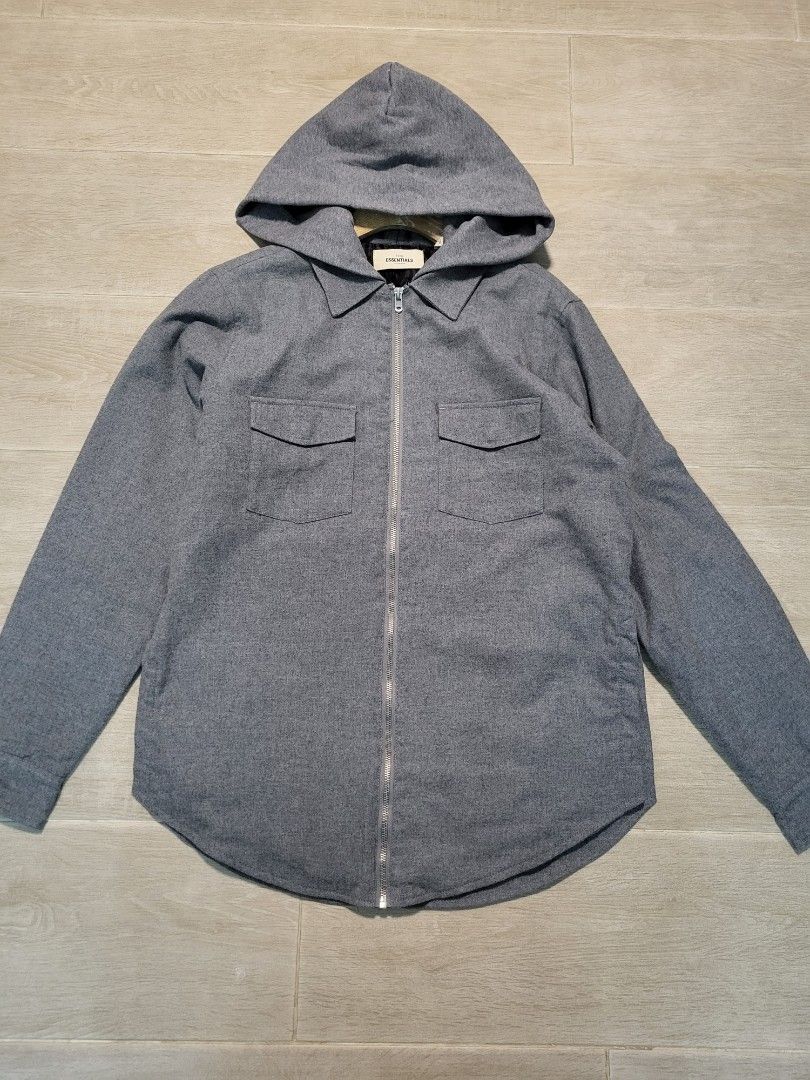 Essential jacket, 名牌, 服裝 - Carousell