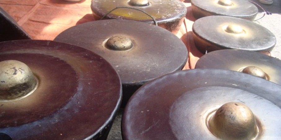 Gong traditional Sabah Original satu set - sewa harian, Hobbies & Toys ...