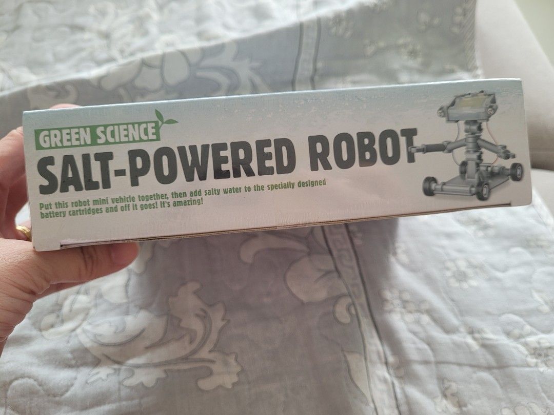 GREEN SCIENCE SALT-POWERED ROBOT, Hobbies & Toys, Toys & Games on Carousell