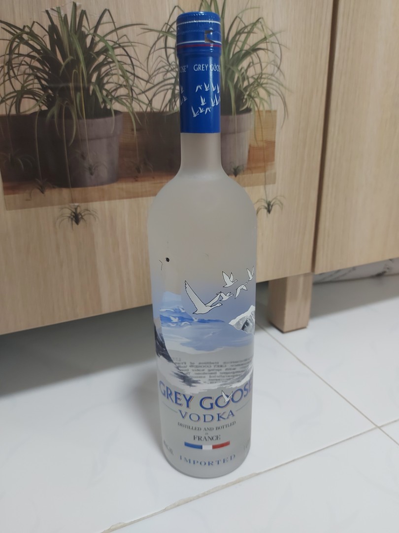Grey Goose Vodka 1L (sealed), Food & Drinks, Alcoholic Beverages on ...