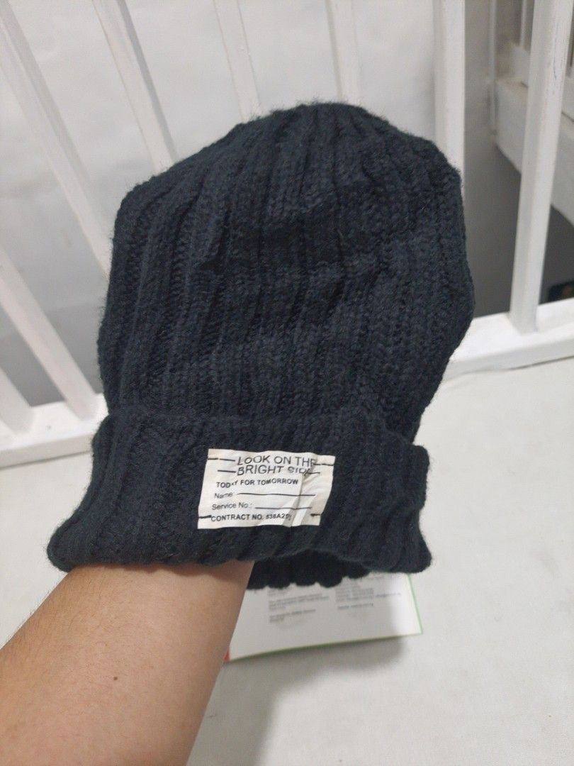 GU By Uniqlo ' Look On The Bright Side ' Patch Rib Beanie Original ...
