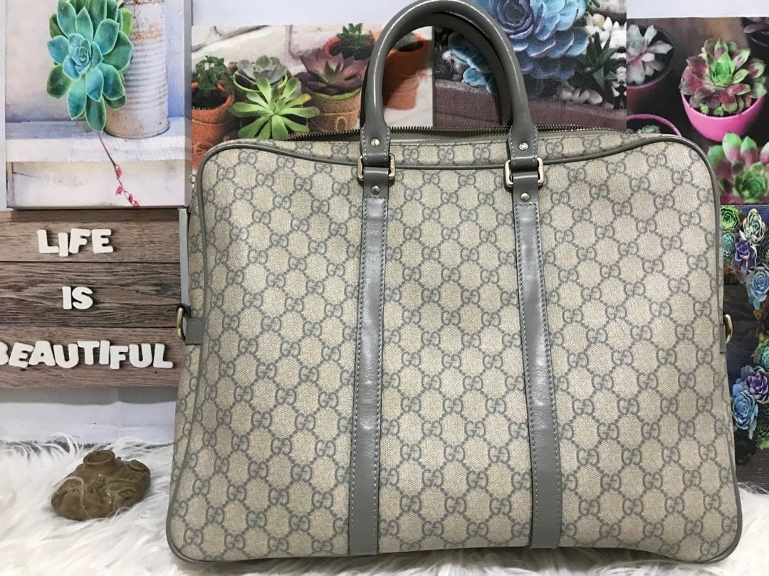 Gucci hand/shoulderbag, Luxury, Bags & Wallets on Carousell